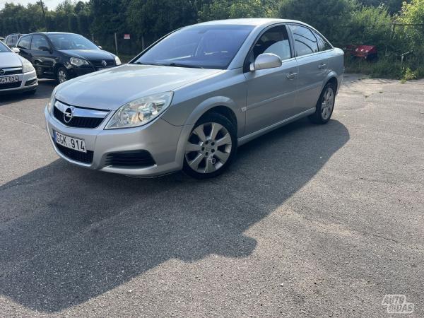 Pelēks Opel Vectra 2005 Šauļi, ar dzinēja tilpumu 1.90 L un nobraukumu 0 tūkst. km par 1149 €, foto 1 vietnē AUTOMOTO.COM.LV