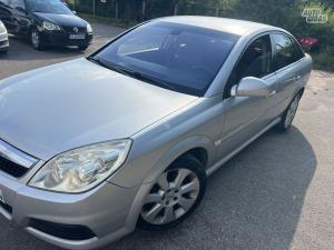 Grey Opel Vectra 2005 in Siauliai, with an engine capacity of 1.90 L and mileage of 0 thousand km for 1149 €, photo 3 on AUTOMOTO.COM.LV