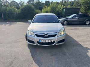 Grey Opel Vectra 2005 in Siauliai, with an engine capacity of 1.90 L and mileage of 0 thousand km for 1149 €, photo 4 on AUTOMOTO.COM.LV