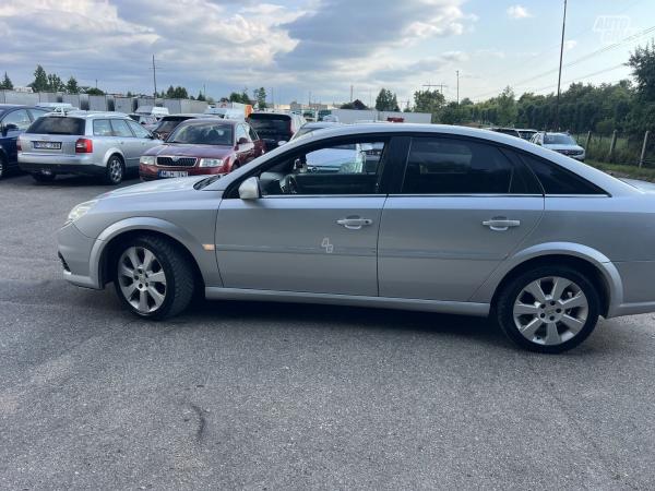 Pelēks Opel Vectra 2005 Šauļi, ar dzinēja tilpumu 1.90 L un nobraukumu 0 tūkst. km par 1149 €, foto 10 vietnē AUTOMOTO.COM.LV