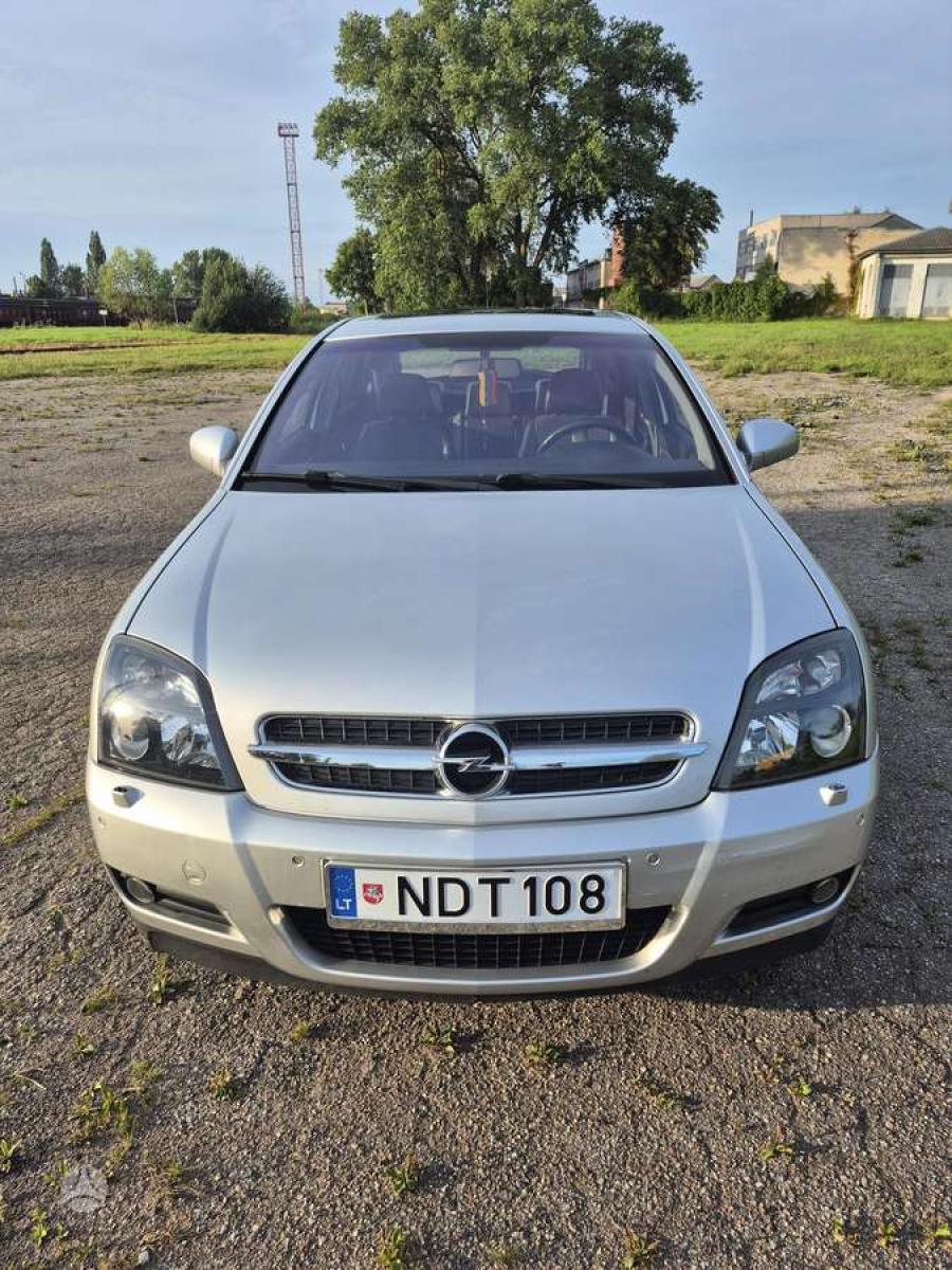 Pelēks Opel Vectra 2005 Šauļi, ar dzinēja tilpumu 2.20 L un nobraukumu 205 tūkst. km par 2100 €, foto 3 vietnē AUTOMOTO.COM.LV