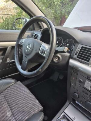 Pelēks Opel Vectra 2005 Šauļi, ar dzinēja tilpumu 2.20 L un nobraukumu 205 tūkst. km par 2100 €, foto 13 vietnē AUTOMOTO.COM.LV