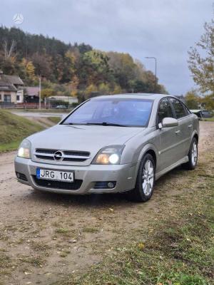 Grey Opel Vectra 2006 in Kaunas, with an engine capacity of 1.90 L and mileage of 300 thousand km for 1100 €, photo 4 on AUTOMOTO.COM.LV