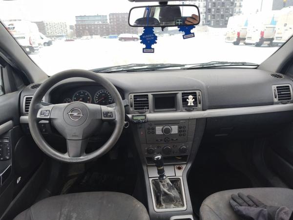 Pelēks Opel Vectra 2006 Viļņa, ar dzinēja tilpumu 1.90 L un nobraukumu 480 tūkst. km par 850 €, foto 9 vietnē AUTOMOTO.COM.LV