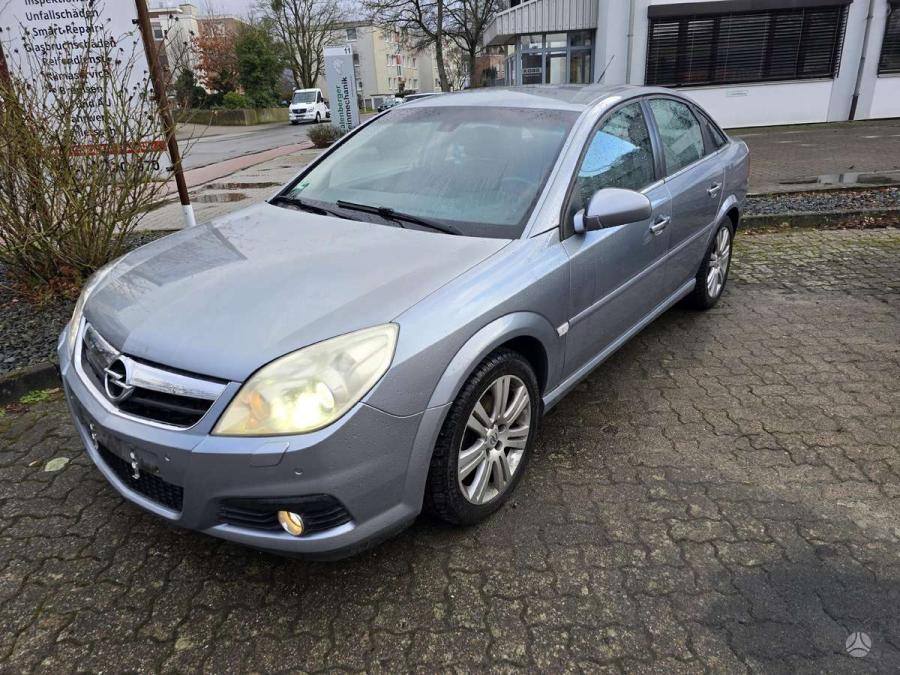 Pelēks Opel Vectra 2006 Marijampole, ar dzinēja tilpumu 2.20 L un nobraukumu 250 tūkst. km par 2200 €, foto 1 vietnē AUTOMOTO.COM.LV