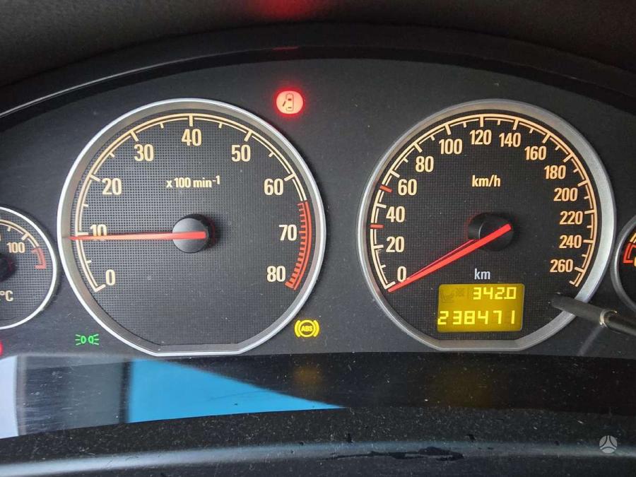 Pelēks Opel Vectra 2006 Marijampole, ar dzinēja tilpumu 2.20 L un nobraukumu 250 tūkst. km par 2200 €, foto 7 vietnē AUTOMOTO.COM.LV