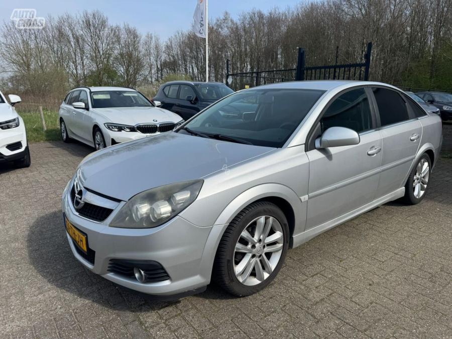 Pelēks Opel Vectra 2006 Kauņa, ar dzinēja tilpumu 1.80 L un nobraukumu 210 tūkst. km par 1999 €, foto 1 vietnē AUTOMOTO.COM.LV