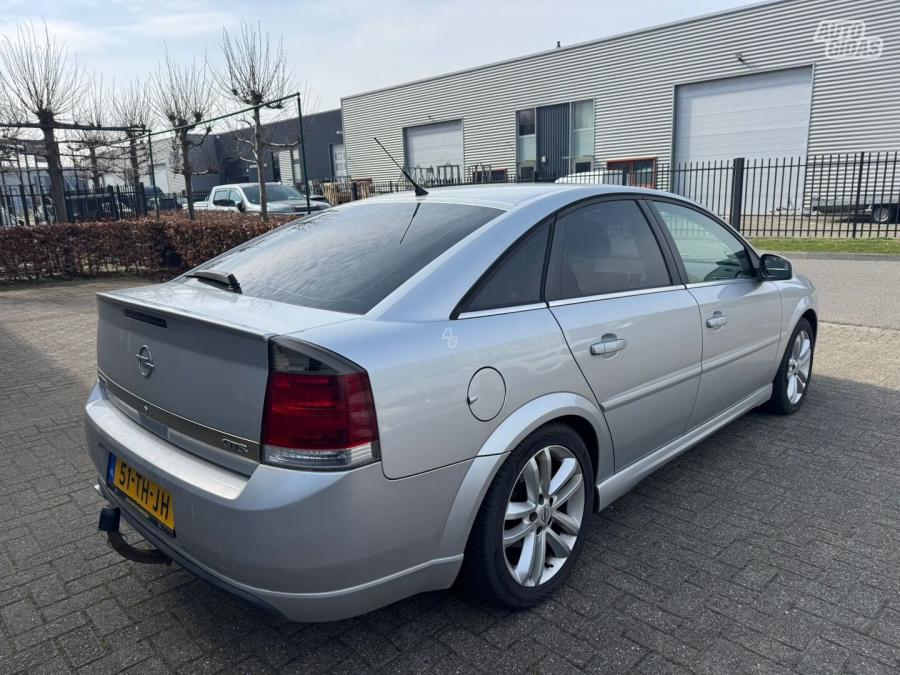 Pelēks Opel Vectra 2006 Kauņa, ar dzinēja tilpumu 1.80 L un nobraukumu 210 tūkst. km par 1999 €, foto 4 vietnē AUTOMOTO.COM.LV