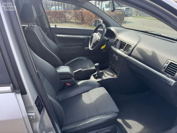 Pelēks Opel Vectra 2006 Kauņa, ar dzinēja tilpumu 1.80 L un nobraukumu 210 tūkst. km par 1999 €, foto 6 vietnē AUTOMOTO.COM.LV