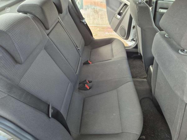 Pelēks Opel Vectra 2006 Telšiai, ar dzinēja tilpumu 1.91 L un nobraukumu 278 tūkst. km par 850 €, foto 8 vietnē AUTOMOTO.COM.LV