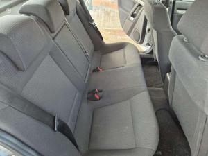 Grey Opel Vectra 2006 in Telschi, with an engine capacity of 1.91 L and mileage of 278 thousand km for 850 €, photo 9 on AUTOMOTO.COM.LV