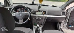 Grey Opel Vectra 2006 in Siauliai, with an engine capacity of 1.90 L and mileage of 357 thousand km for 1000 €, photo 11 on AUTOMOTO.COM.LV