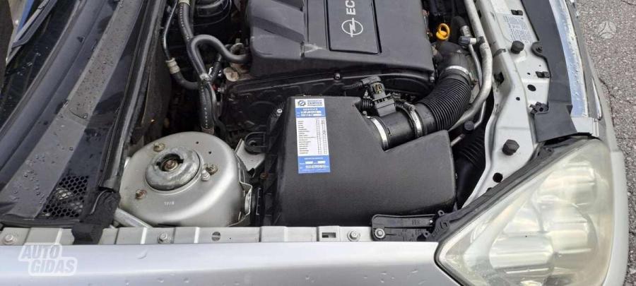 Grey Opel Vectra 2006 in Siauliai, with an engine capacity of 1.90 L and mileage of 357 thousand km for 1000 €, photo 18 on AUTOMOTO.COM.LV