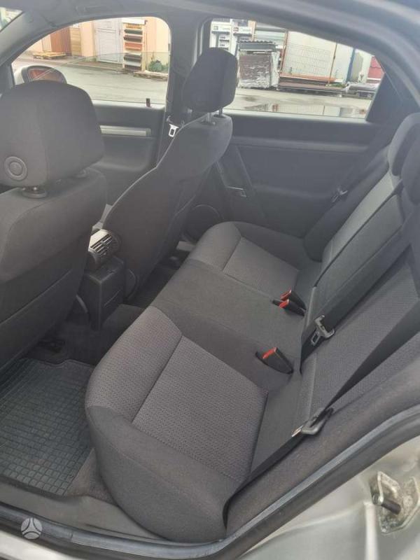 Pelēks Opel Vectra 2007 Viļņa, ar dzinēja tilpumu 1.91 L un nobraukumu 310 tūkst. km par 1300 €, foto 5 vietnē AUTOMOTO.COM.LV