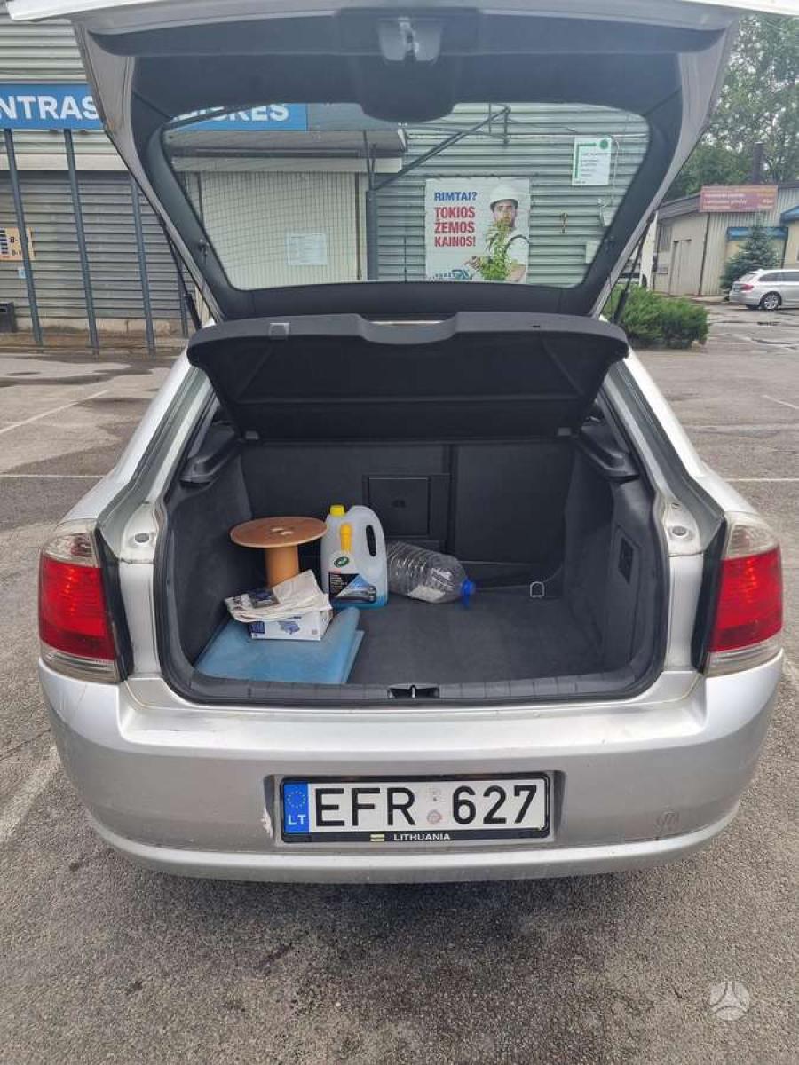 Pelēks Opel Vectra 2007 Viļņa, ar dzinēja tilpumu 1.91 L un nobraukumu 310 tūkst. km par 1300 €, foto 14 vietnē AUTOMOTO.COM.LV