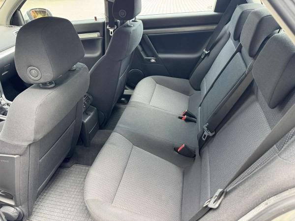 Pelēks Opel Vectra 2007 Viļņa, ar dzinēja tilpumu 1.90 L un nobraukumu 309 tūkst. km par 1100 €, foto 6 vietnē AUTOMOTO.COM.LV