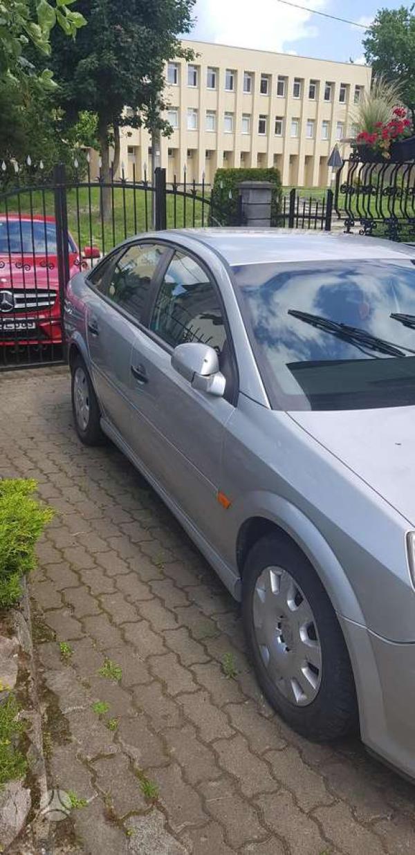 Pelēks Opel Vectra 2008 Kauņa, ar dzinēja tilpumu 1.91 L un nobraukumu 243 tūkst. km par 1100 €, foto 4 vietnē AUTOMOTO.COM.LV