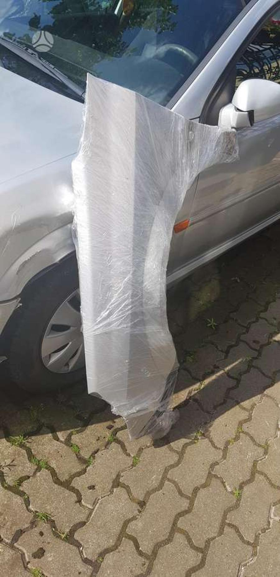 Grey Opel Vectra 2008 in Kaunas, with an engine capacity of 1.91 L and mileage of 243 thousand km for 1100 €, photo 7 on AUTOMOTO.COM.LV