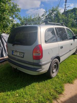 Pelēks Opel Vectra 2000 Raseiniai, ar dzinēja tilpumu 2.00 L un nobraukumu 423 tūkst. km par 750 €, foto 3 vietnē AUTOMOTO.COM.LV