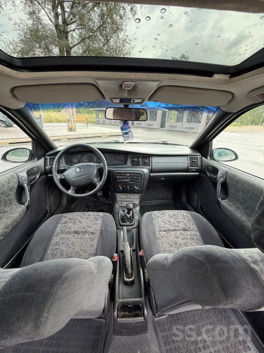 Pelēks Opel Vectra 1996 Madona, ar dzinēja tilpumu 1.60 L un nobraukumu 247 tūkst. km par 950 €, foto 6 vietnē AUTOMOTO.COM.LV