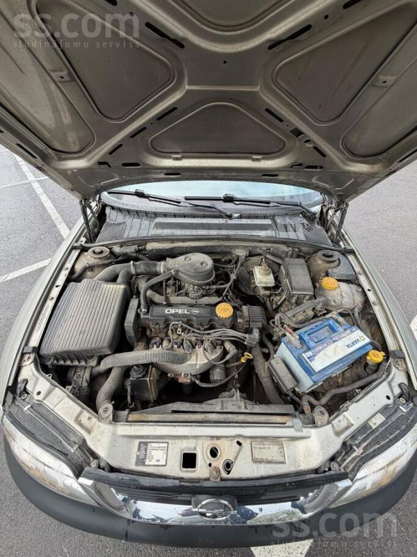 Pelēks Opel Vectra 1996 Madona, ar dzinēja tilpumu 1.60 L un nobraukumu 247 tūkst. km par 950 €, foto 6 vietnē AUTOMOTO.COM.LV