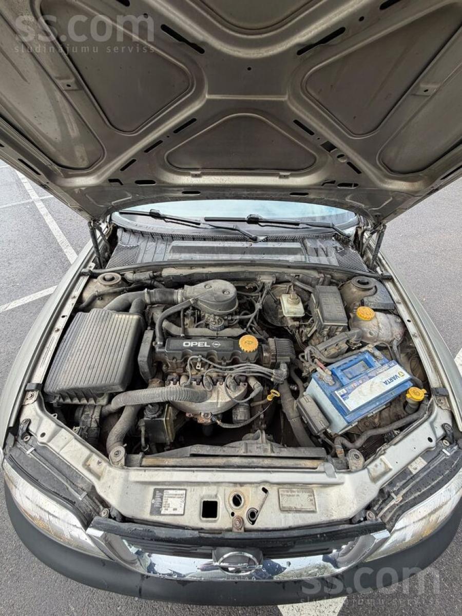 Pelēks Opel Vectra 1996 Madona, ar dzinēja tilpumu 1.60 L un nobraukumu 247 tūkst. km par 950 €, foto 7 vietnē AUTOMOTO.COM.LV