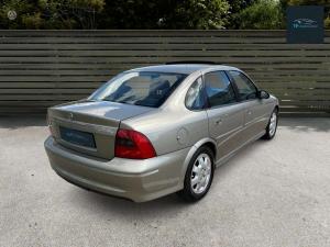 Pelēks Opel Vectra 1999 Kauņa, ar dzinēja tilpumu 2.50 L un nobraukumu 299 tūkst. km par 2250 €, foto 6 vietnē AUTOMOTO.COM.LV