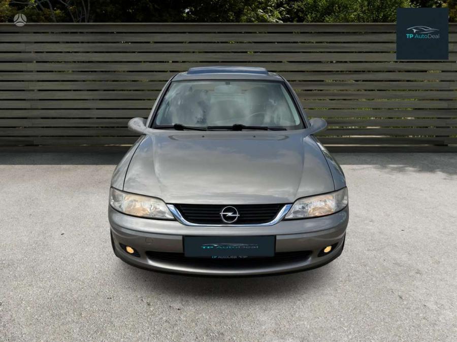 Pelēks Opel Vectra 1999 Kauņa, ar dzinēja tilpumu 2.50 L un nobraukumu 299 tūkst. km par 2250 €, foto 7 vietnē AUTOMOTO.COM.LV