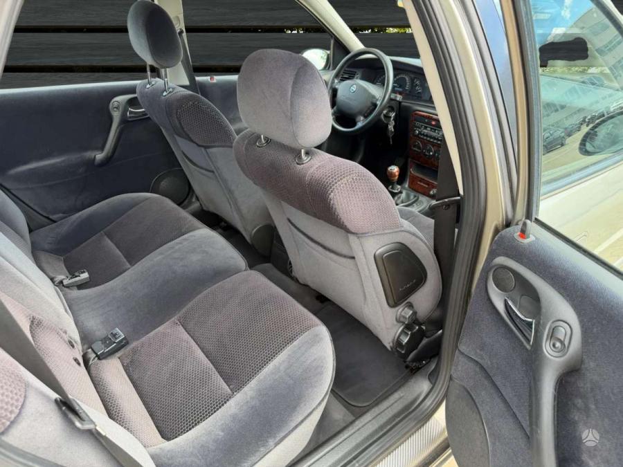 Pelēks Opel Vectra 1999 Kauņa, ar dzinēja tilpumu 2.50 L un nobraukumu 299 tūkst. km par 2250 €, foto 20 vietnē AUTOMOTO.COM.LV