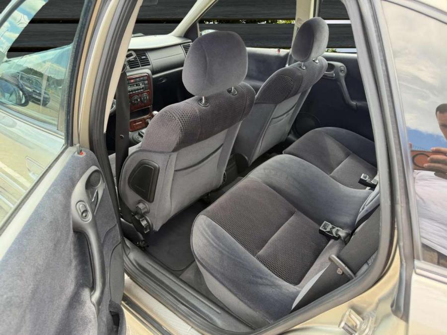 Pelēks Opel Vectra 1999 Kauņa, ar dzinēja tilpumu 2.50 L un nobraukumu 299 tūkst. km par 2250 €, foto 23 vietnē AUTOMOTO.COM.LV