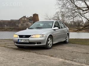 Серый Опель Вектра 2000 в Лиепая, объемом двигателя 1.80 л и пробегом 185 тыс. км за 1400 €, фото  на AUTOMOTO.COM.LV