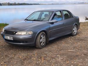 Pelēks Opel Vectra 2000 Alīta, ar dzinēja tilpumu 1.60 L un nobraukumu 263 tūkst. km par 1000 €, foto  vietnē AUTOMOTO.COM.LV