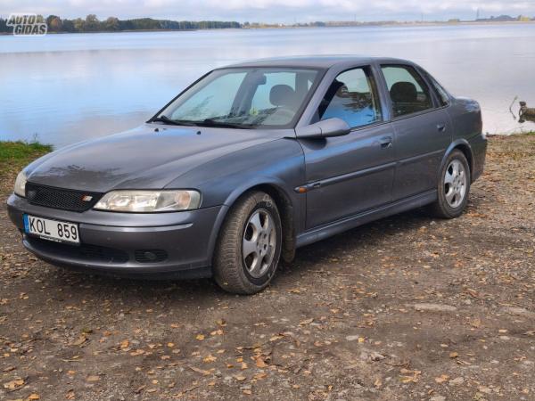 Pelēks Opel Vectra 2000 Alīta, ar dzinēja tilpumu 1.60 L un nobraukumu 263 tūkst. km par 1000 €, foto 1 vietnē AUTOMOTO.COM.LV