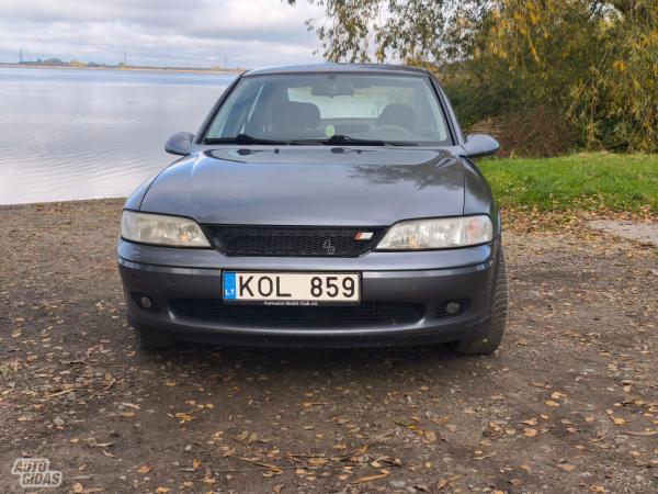 Pelēks Opel Vectra 2000 Alīta, ar dzinēja tilpumu 1.60 L un nobraukumu 263 tūkst. km par 1000 €, foto 6 vietnē AUTOMOTO.COM.LV