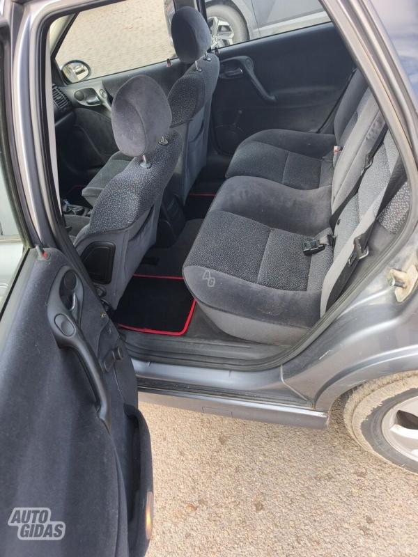Pelēks Opel Vectra 2000 Alīta, ar dzinēja tilpumu 1.60 L un nobraukumu 263 tūkst. km par 1000 €, foto 9 vietnē AUTOMOTO.COM.LV