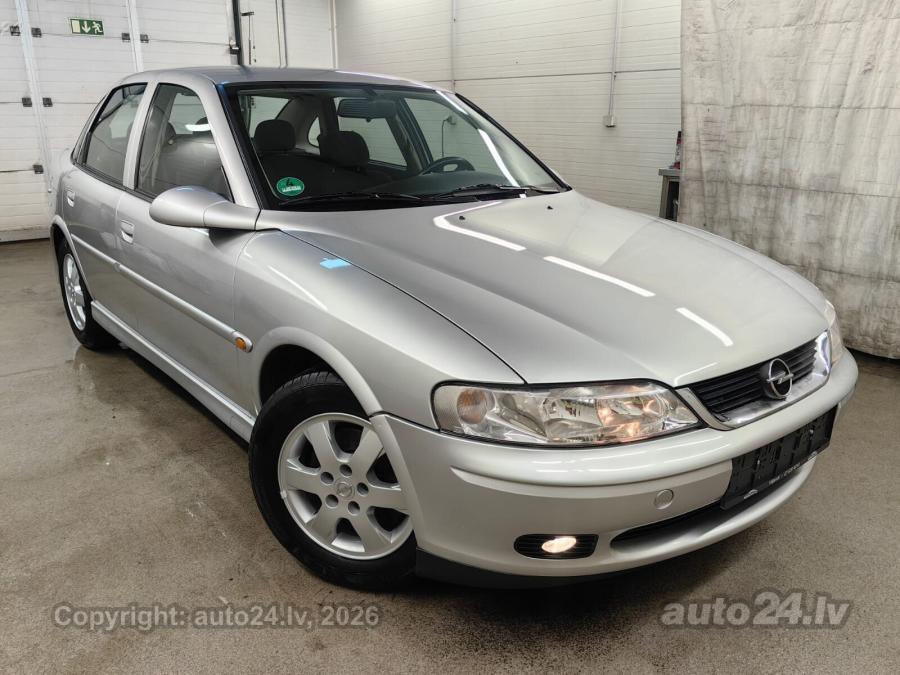 Pelēks Opel Vectra 2001 Viljandi, ar dzinēja tilpumu 1.60 L un nobraukumu 67 tūkst. km par 2990 €, foto 1 vietnē AUTOMOTO.COM.LV