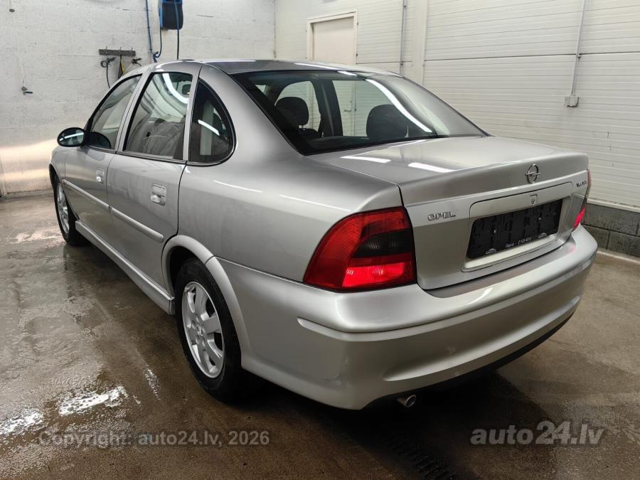 Pelēks Opel Vectra 2001 Viljandi, ar dzinēja tilpumu 1.60 L un nobraukumu 67 tūkst. km par 2990 €, foto 11 vietnē AUTOMOTO.COM.LV