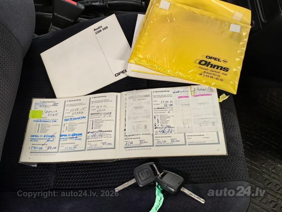 Pelēks Opel Vectra 2001 Viljandi, ar dzinēja tilpumu 1.60 L un nobraukumu 67 tūkst. km par 2990 €, foto 14 vietnē AUTOMOTO.COM.LV