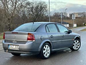 Pelēks Opel Vectra 2002 Viļņa, ar dzinēja tilpumu 2.17 L un nobraukumu 300 tūkst. km par 499 €, foto 6 vietnē AUTOMOTO.COM.LV