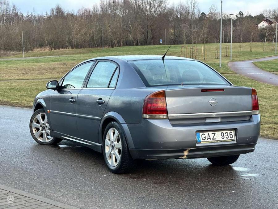 Pelēks Opel Vectra 2002 Viļņa, ar dzinēja tilpumu 2.17 L un nobraukumu 300 tūkst. km par 499 €, foto 9 vietnē AUTOMOTO.COM.LV