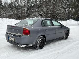 Grey Opel Vectra 2002 in Vilnius, with an engine capacity of 2.20 L and mileage of 342 thousand km for 600 €, photo 4 on AUTOMOTO.COM.LV