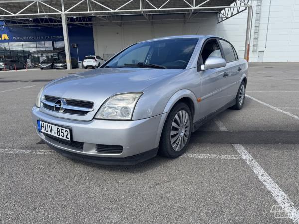 Pelēks Opel Vectra 2002 Klaipėda, ar dzinēja tilpumu 2.20 L un nobraukumu 301 tūkst. km par 1450 €, foto 3 vietnē AUTOMOTO.COM.LV