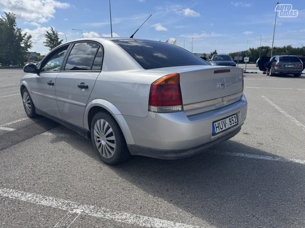 Pelēks Opel Vectra 2002 Klaipėda, ar dzinēja tilpumu 2.20 L un nobraukumu 301 tūkst. km par 1450 €, foto 7 vietnē AUTOMOTO.COM.LV