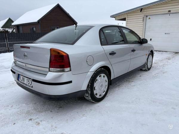 Pelēks Opel Vectra 2002 Kelmė, ar dzinēja tilpumu 2.17 L un nobraukumu 211 tūkst. km par 1300 €, foto 2 vietnē AUTOMOTO.COM.LV