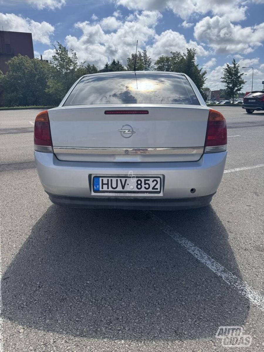 Pelēks Opel Vectra 2002 Klaipėda, ar dzinēja tilpumu 2.20 L un nobraukumu 302 tūkst. km par 1450 €, foto 6 vietnē AUTOMOTO.COM.LV