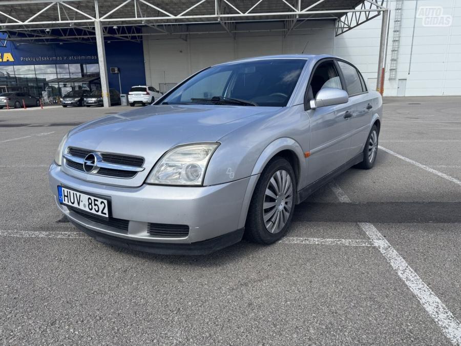 Pelēks Opel Vectra 2002 Klaipėda, ar dzinēja tilpumu 2.20 L un nobraukumu 302 tūkst. km par 1350 €, foto 1 vietnē AUTOMOTO.COM.LV