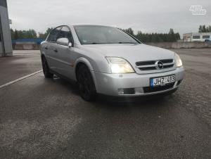 Grey Opel Vectra 2002 in Panevezys, with an engine capacity of 2.20 L and mileage of 325 thousand km for 500 €, photo  on AUTOMOTO.COM.LV
