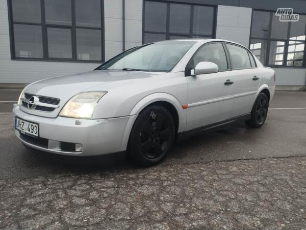Pelēks Opel Vectra 2002 Panevēža, ar dzinēja tilpumu 2.20 L un nobraukumu 325 tūkst. km par 500 €, foto 5 vietnē AUTOMOTO.COM.LV