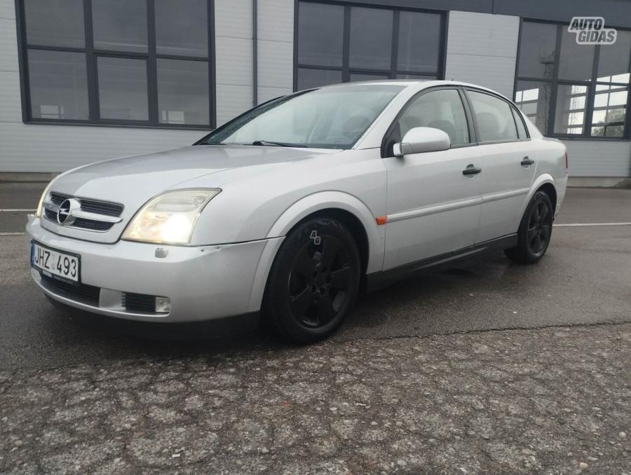 Pelēks Opel Vectra 2002 Panevēža, ar dzinēja tilpumu 2.20 L un nobraukumu 325 tūkst. km par 500 €, foto 6 vietnē AUTOMOTO.COM.LV