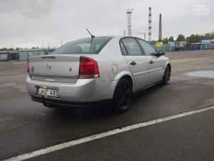 Pelēks Opel Vectra 2002 Panevēža, ar dzinēja tilpumu 2.20 L un nobraukumu 325 tūkst. km par 500 €, foto 8 vietnē AUTOMOTO.COM.LV